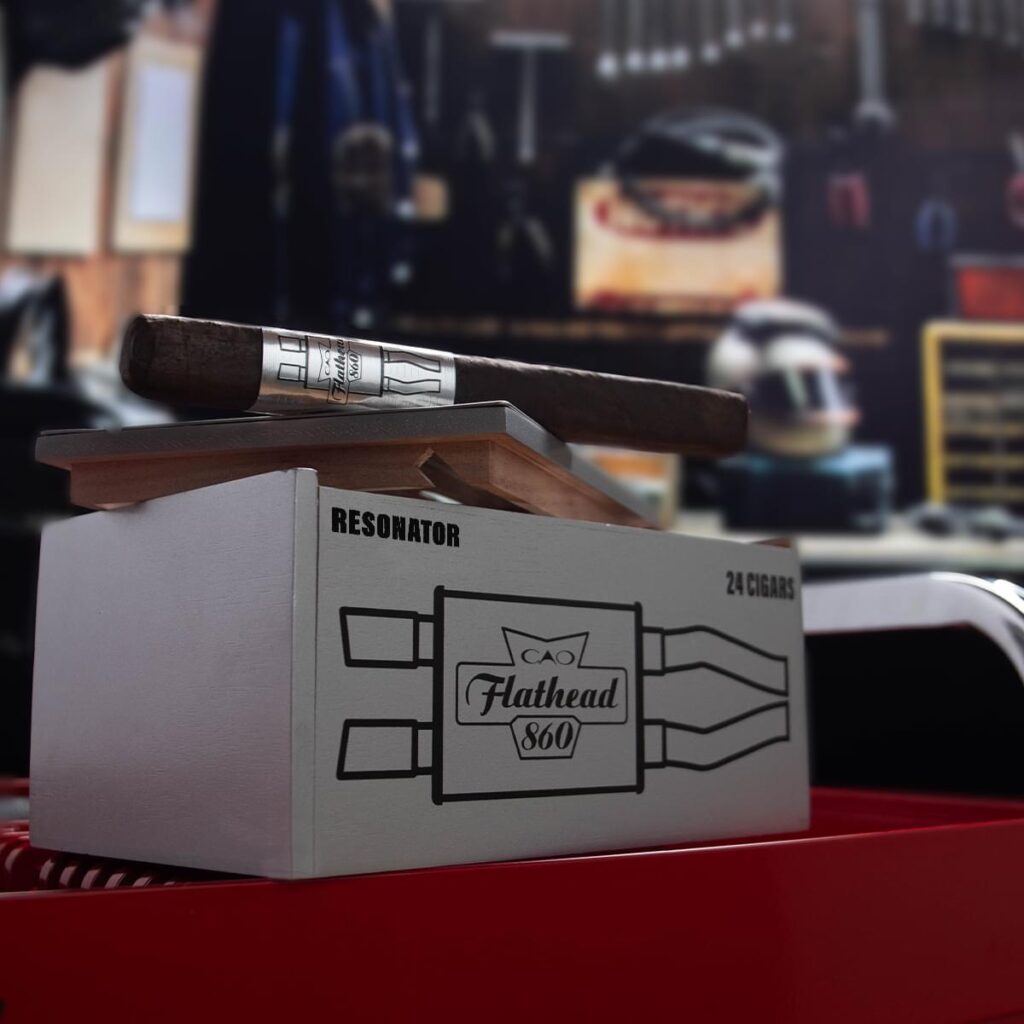 CAO Flathead Resonator cigars Worldwide | CAO Flathead 860
